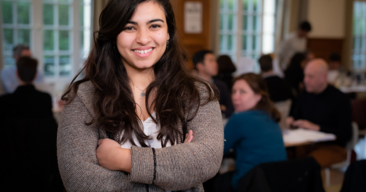 Bochra, jeune de l’Institut de l’engagement, Lauréate de la France s ...