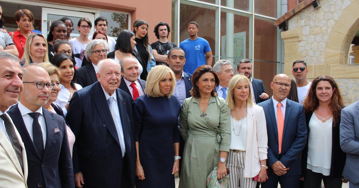 Brigitte MACRON à la rencontre des stagiaires et des équipes de l'E2C ...